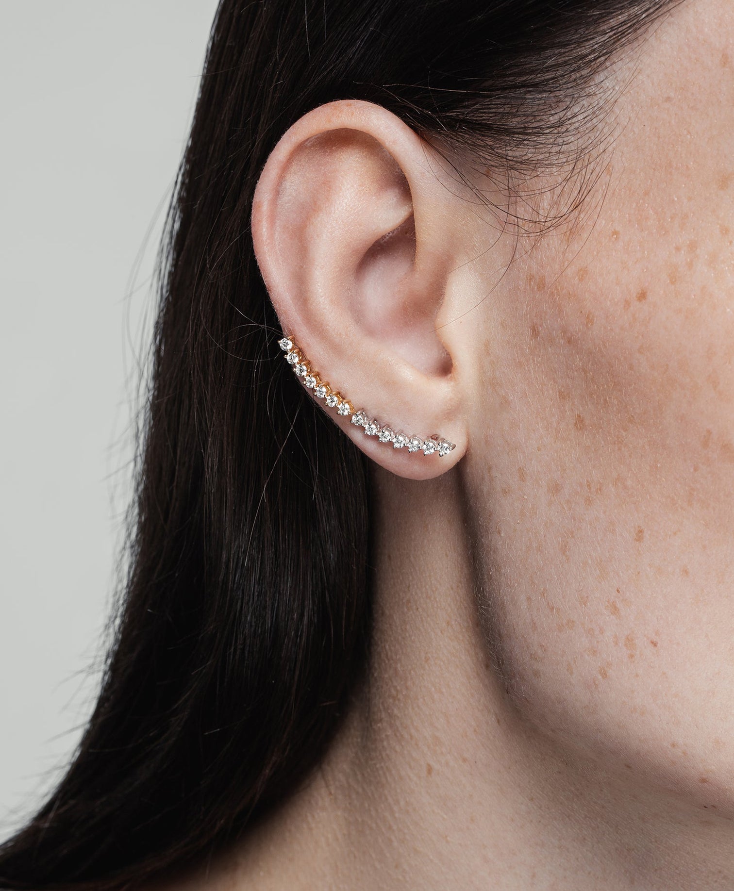 Modernist Linear Diamond Ear Crawler Earring – 14K Gold, Lab-Grown – Lark and Berry